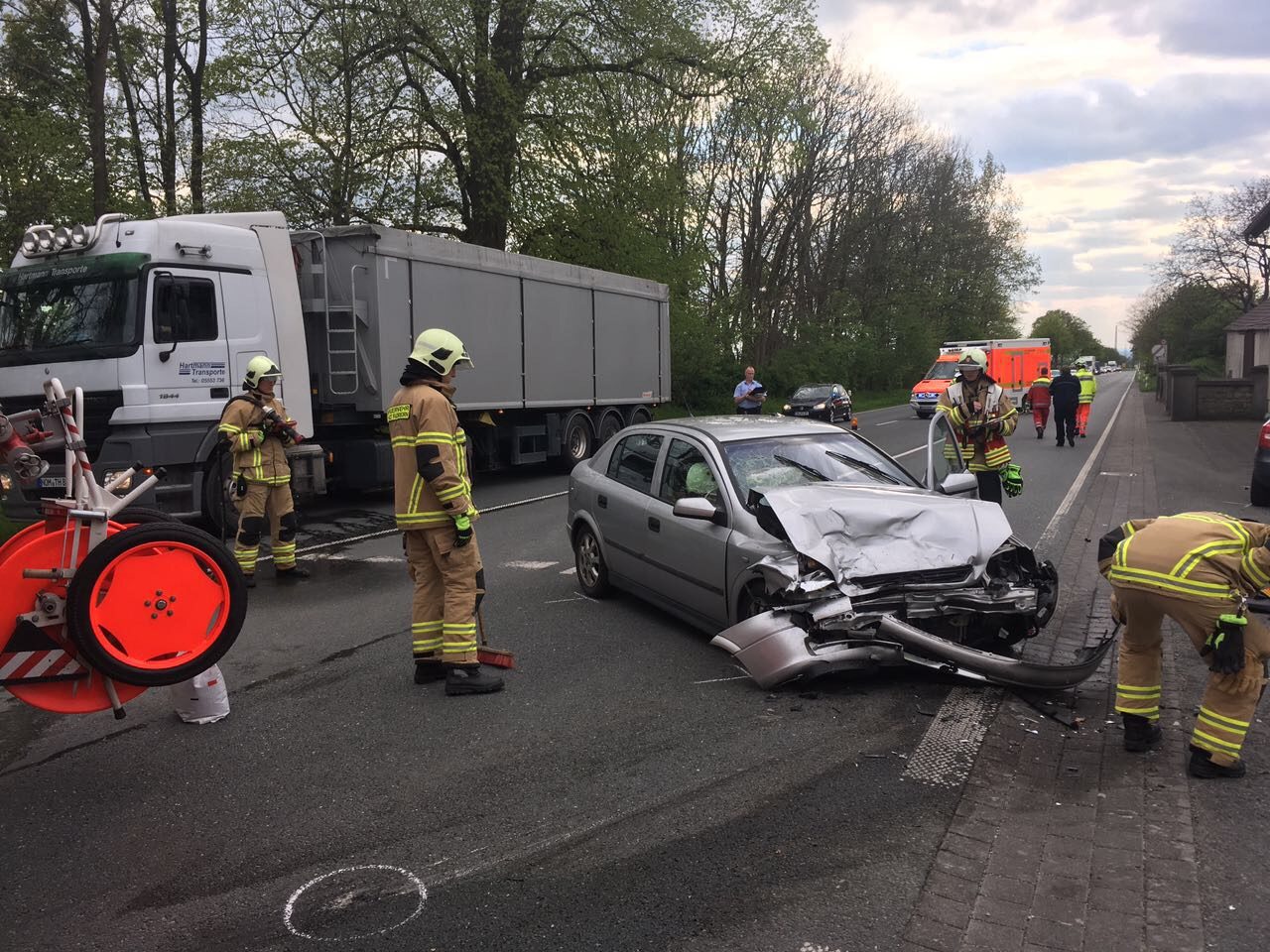Verkehrsunfälle Bahnhofstraße und B64 | Feuerwehr